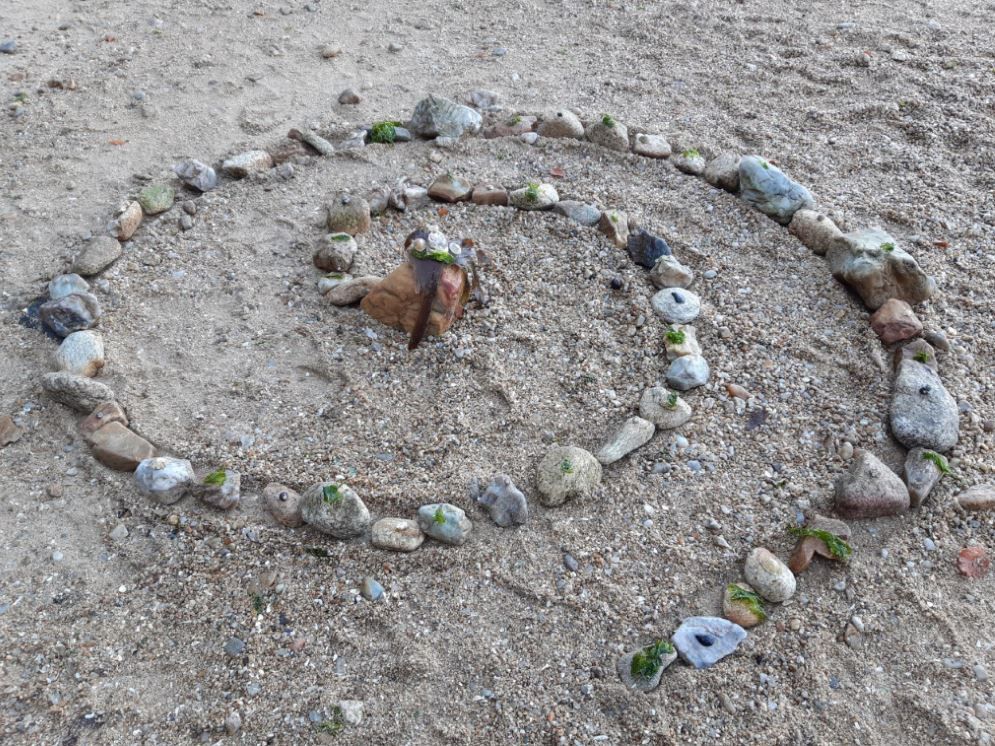 Land art collectif - Douarnenez.bzh, site officiel de la ville de Douarnenez